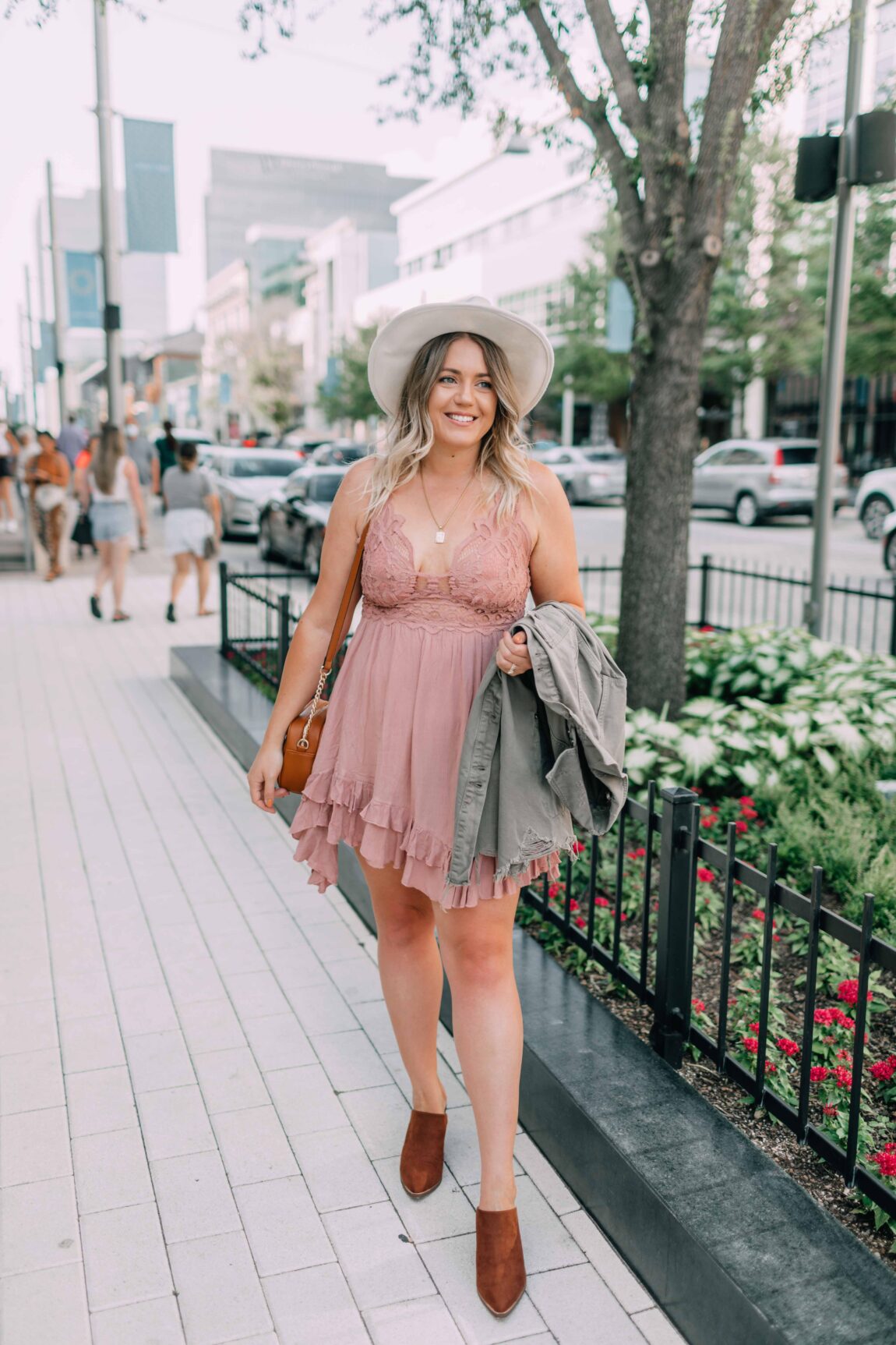 Early Fall Date Night Outfit - wander abode